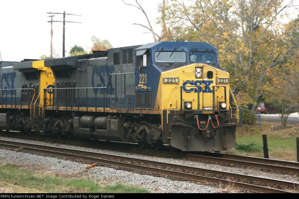 CSX 221